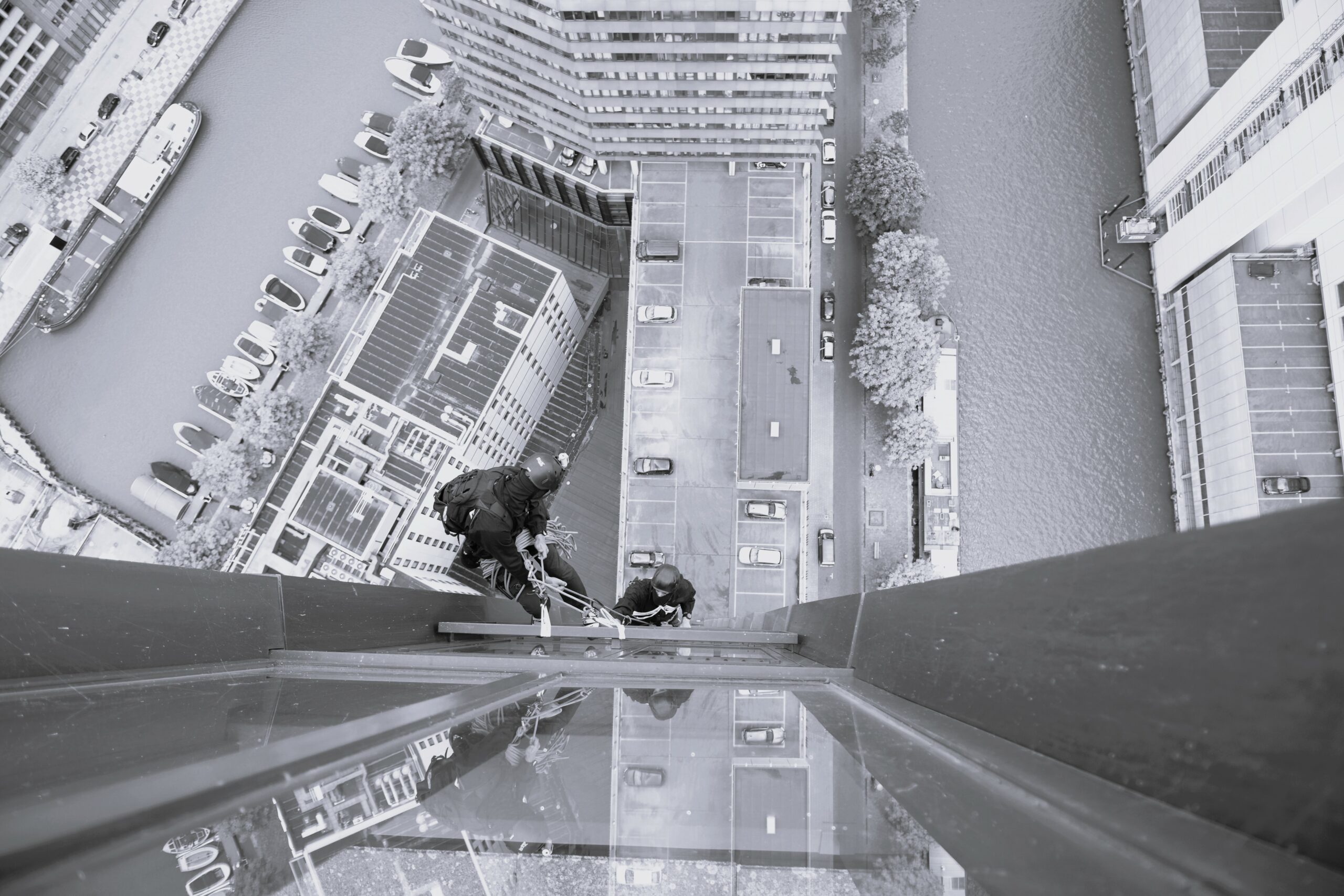 Tactical urban climbing